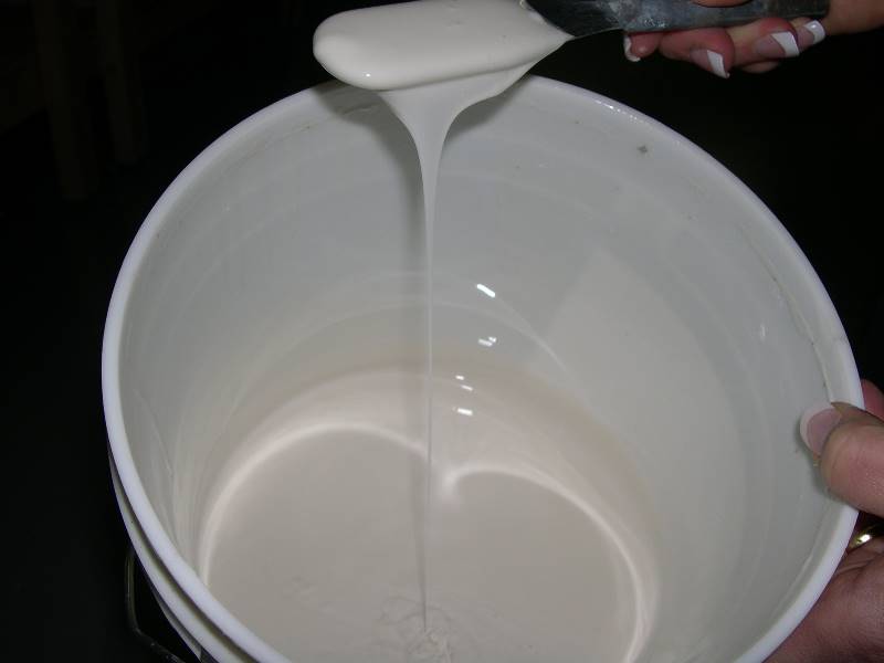 Lowering silicone's viscosity